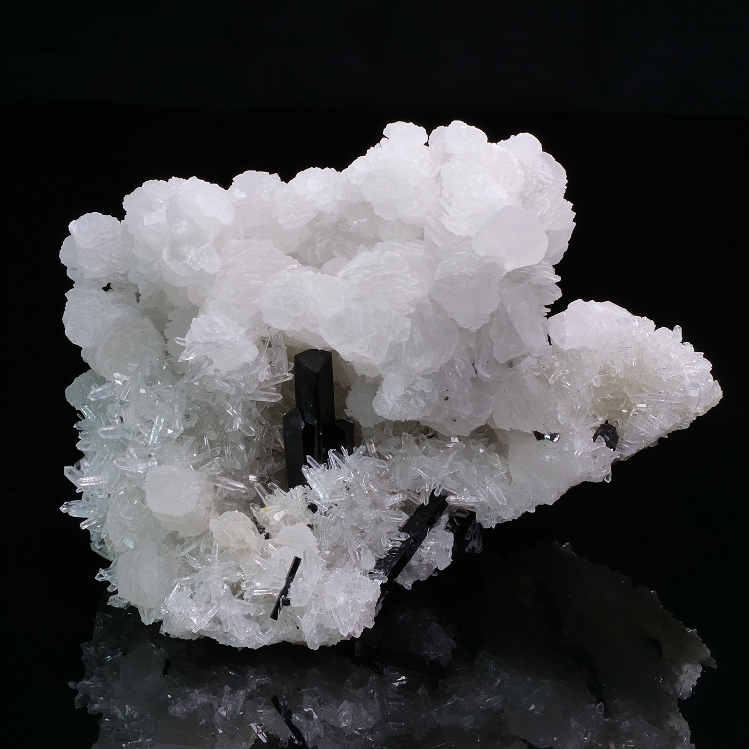 ILVAITE, CALCITE and QUARTZ - Bor Pit, Dalnegorsk, Russia - SZ MINERAUX