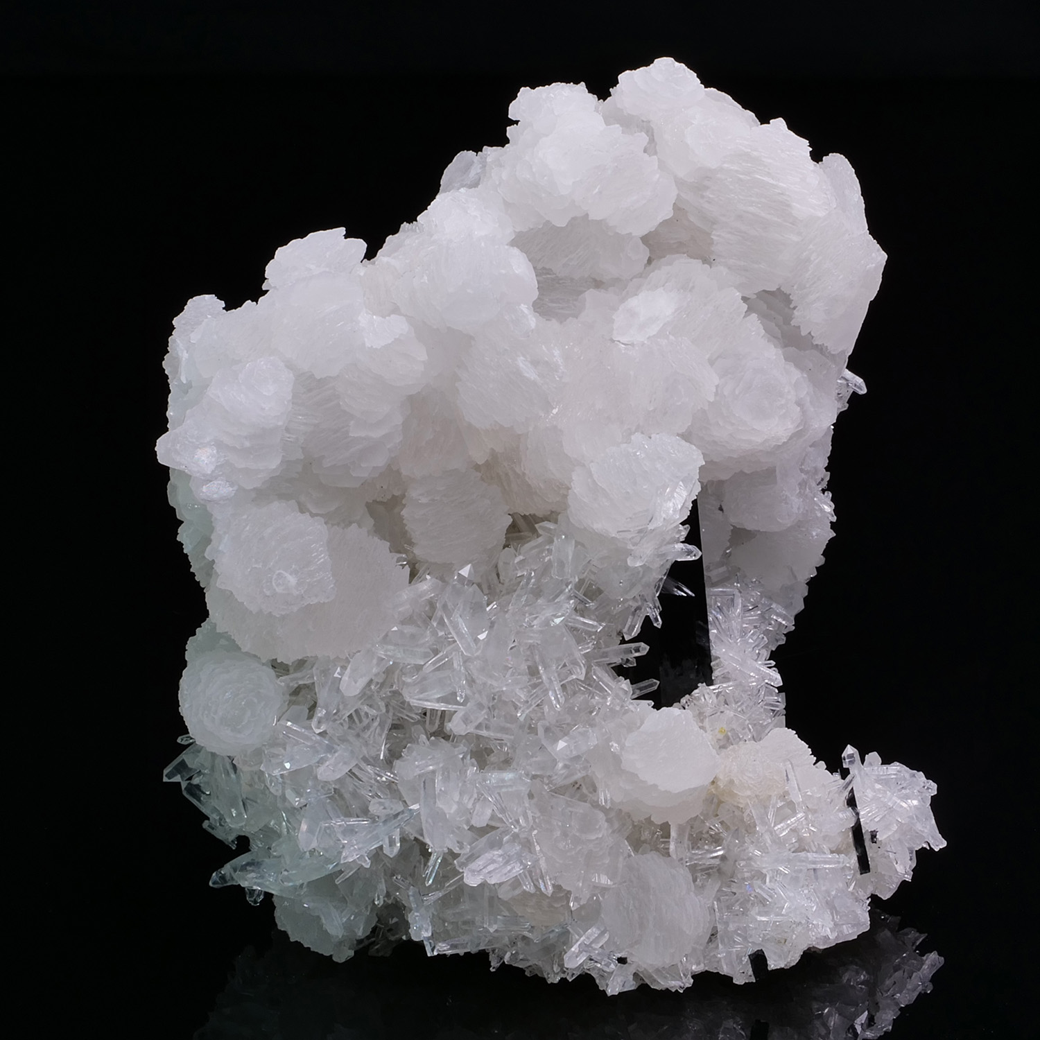 ILVAITE, CALCITE and QUARTZ - Bor Pit, Dalnegorsk, Russia - SZ MINERAUX